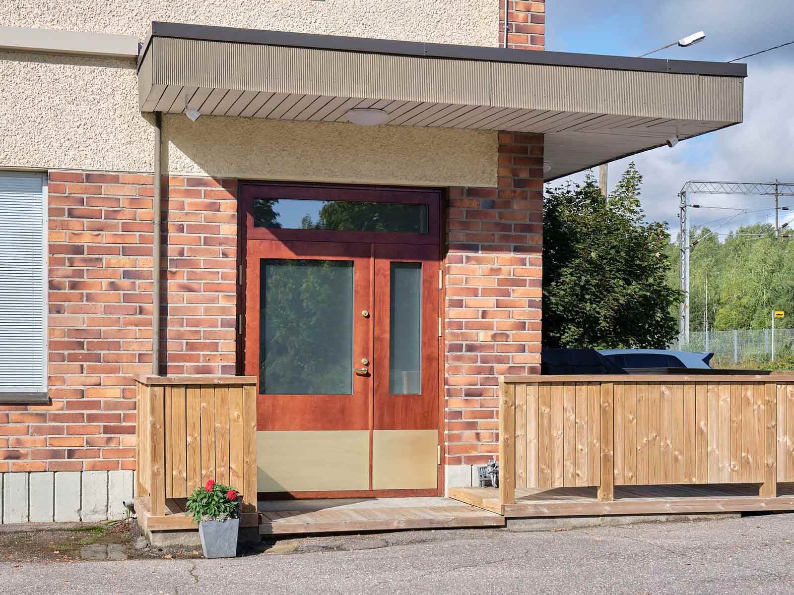 Kerrostaloasuntoon turvaovi 60-luvun tyyliä mukaillen | Kaso